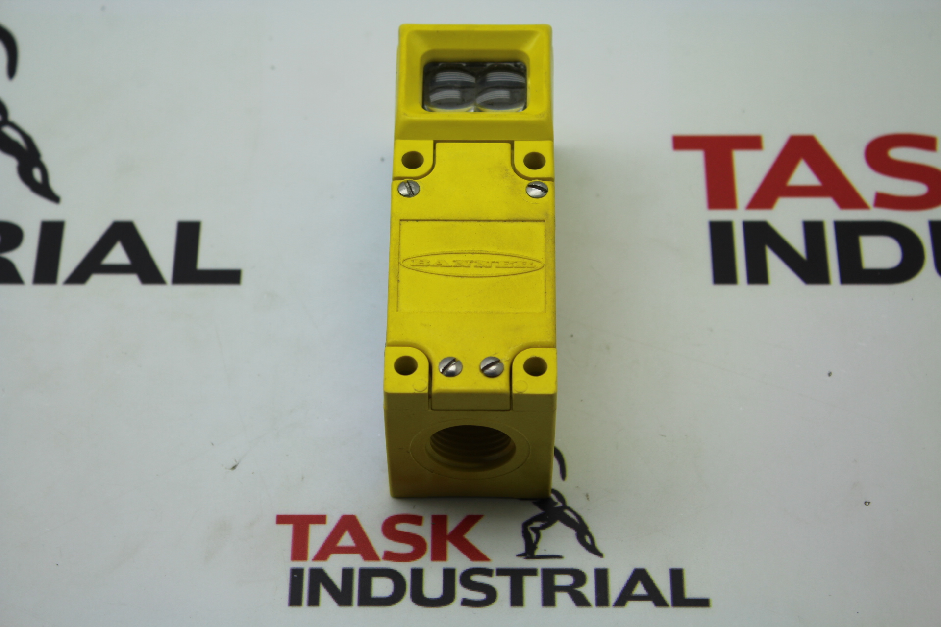 Banner Multi-Beam R1 PB D Input- 24VAC 50/60HZ Output- 120VAC 100VA