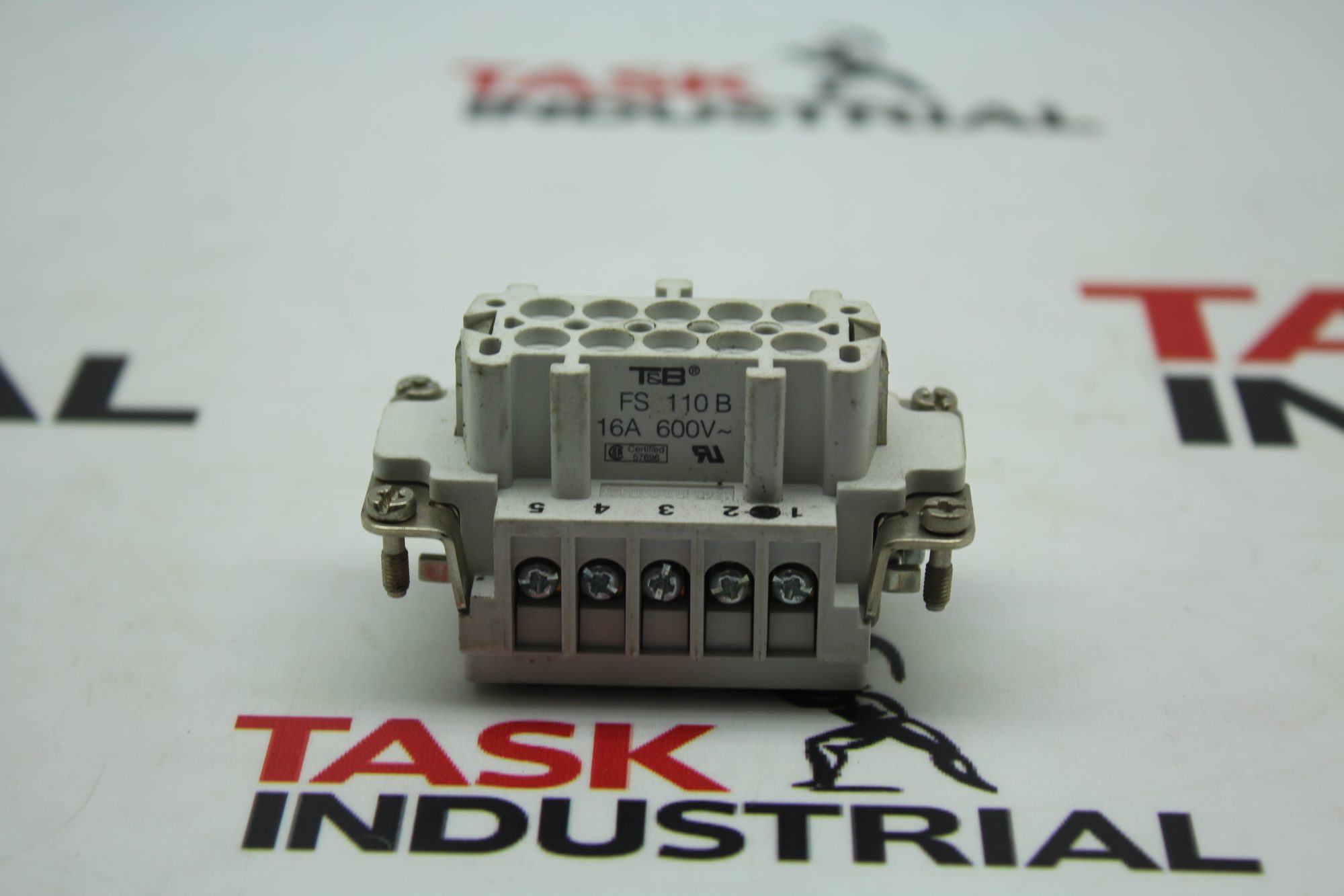 T&B FS 110B 16A 600V Connectors - Task Surplus